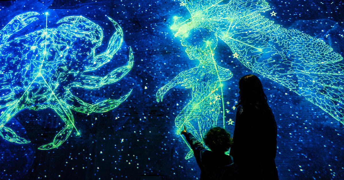 Cosmos exhibition in Hamburg - Port des Lumières
